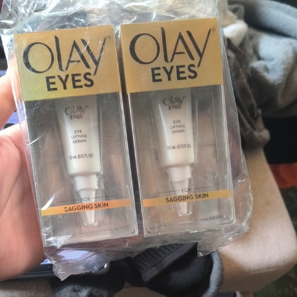 OLAY | Makeup | Olay Eyes Eye Lifting Serum Gold And White Packaging ...